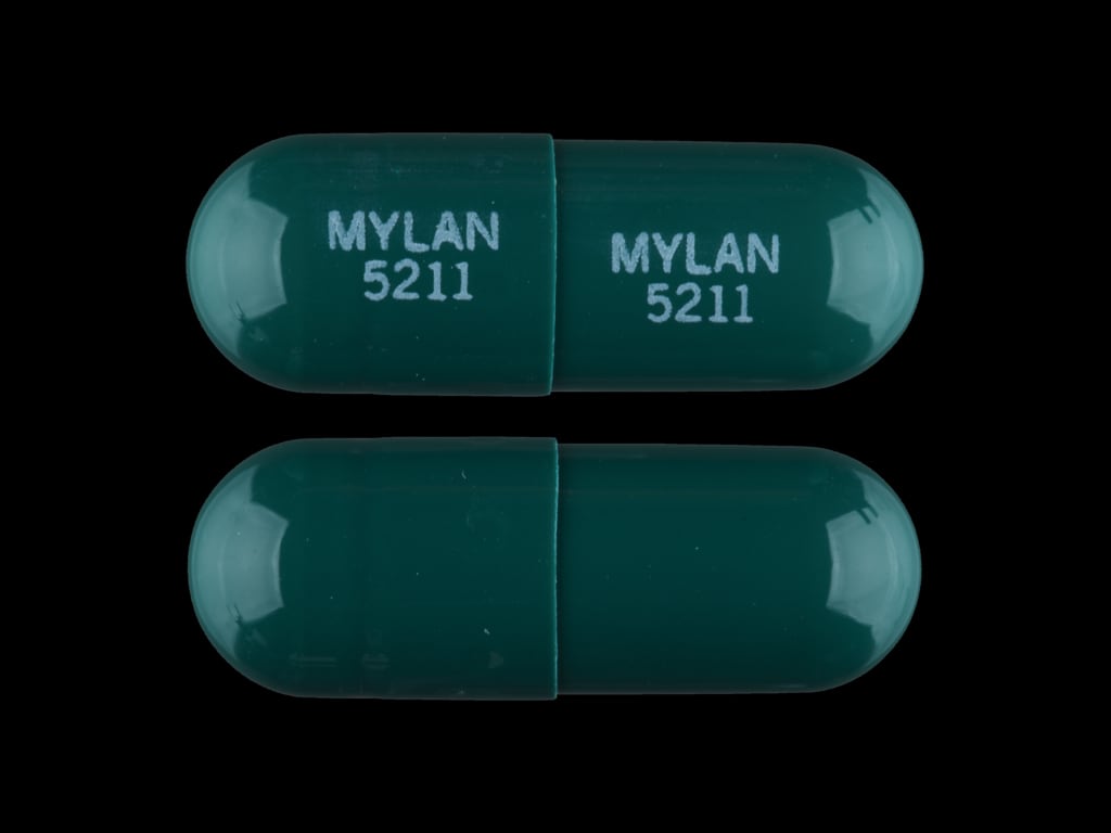 Pill Finder: MYLAN 5211 MYLAN 5211 Green Capsule-shape - Medicine.com